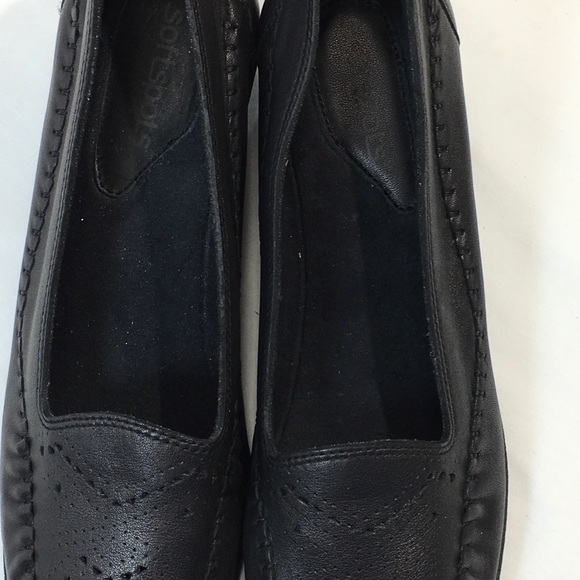 Softspots | Shoes | Softspots Black Pierced Leather Loafer Moc Narrow ...